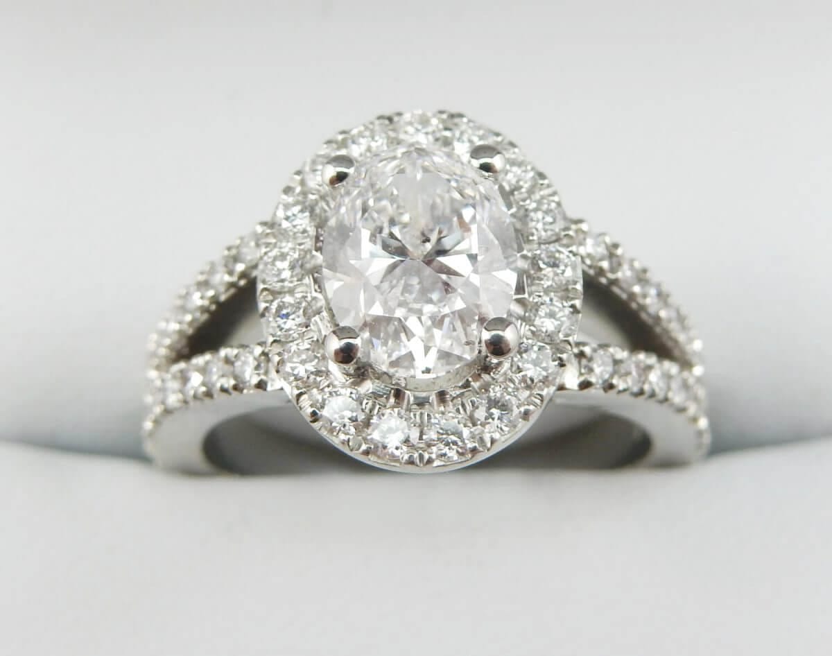 Split Shank Oval Diamond Halo Engagement Ring Style#4282 - DiamondNet Split Shank Oval Diamond Halo Engagement Ring Style#4282 - DiamondNet