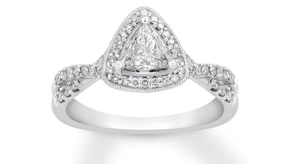 Trilliant Diamond Engagement Rings - DiamondNet